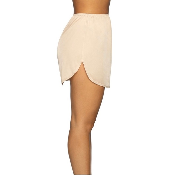 Vanity Fair | Intimates & Sleepwear | Vanity Fair Single Slit Half Slip ...